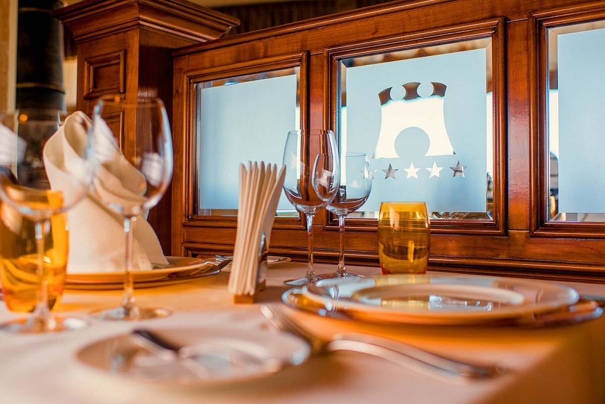 Ресторан Гармата Citadel Inn (Гармата) в Львові вул. Грабовського 11 ...